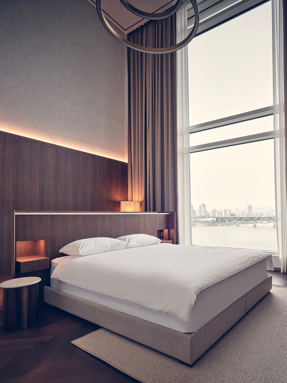 YINJISPACE - Teo Yang Studio x PH129 Residence